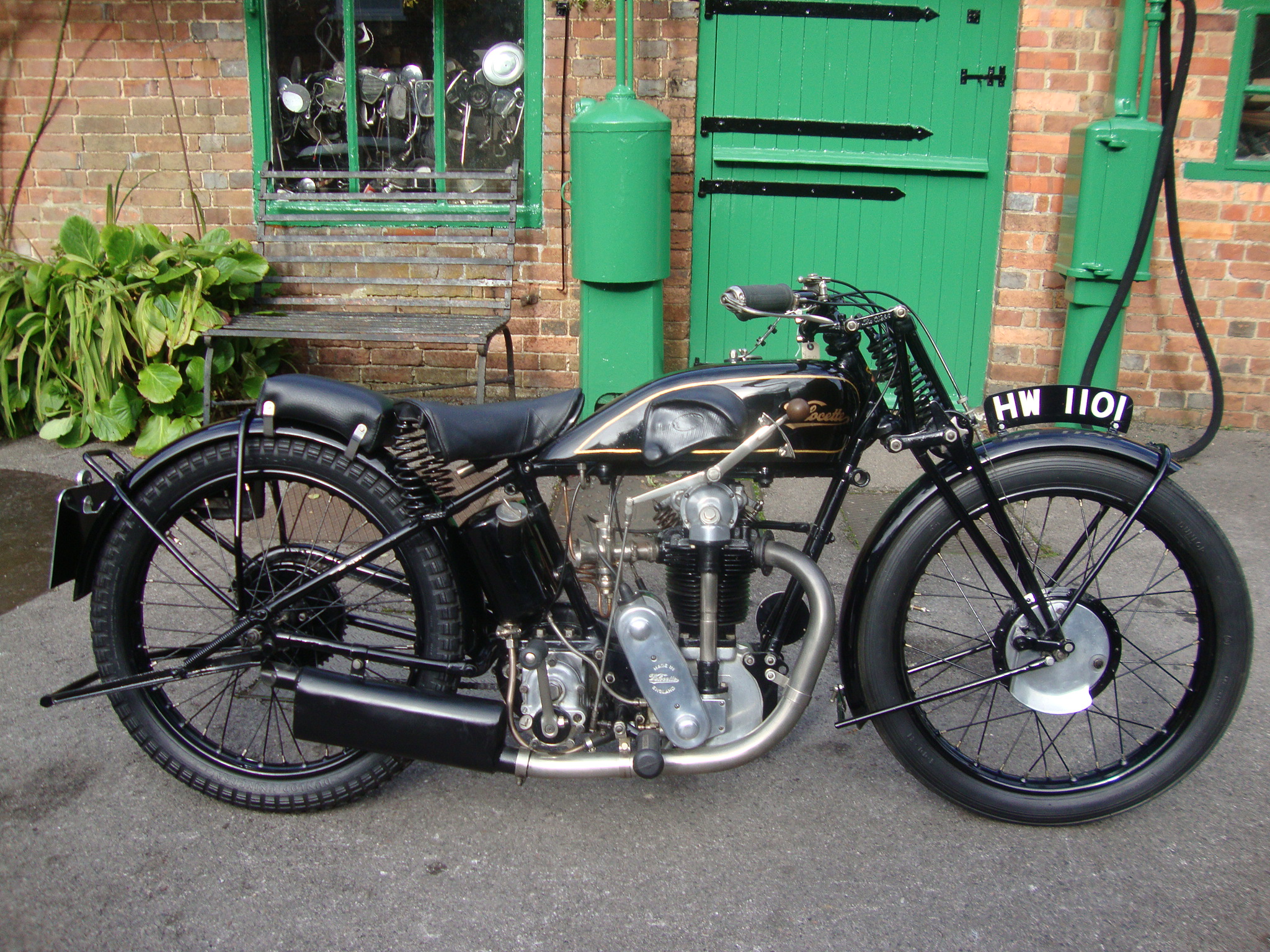 Verralls - 1928 350cc Velocette Model KE